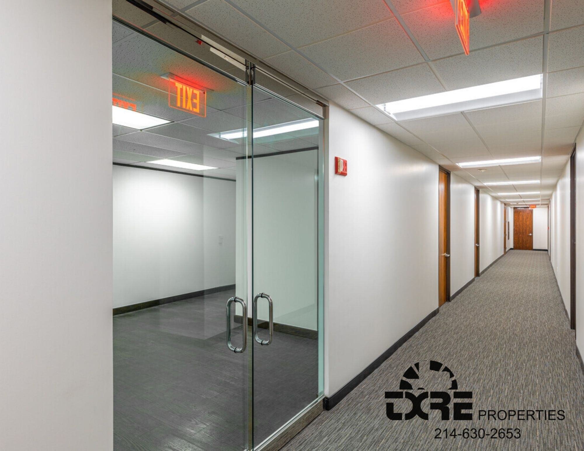 7929 Brookriver Dr | Class B Commercial Office Space Dallas, Texas